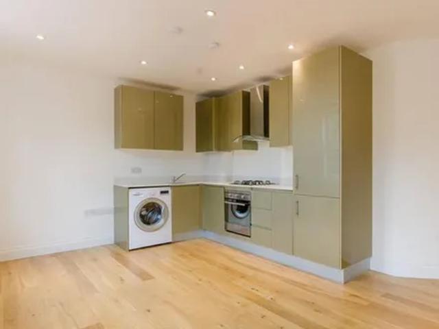 Park Avenue, London, EN1 2JH, United Kingdom | 2 bed apartment for rent #139270218 | Rentberry