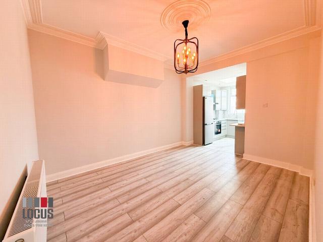 Park Avenue, London N13, 1 bed flat to rent, £1,800 pcm | PrimeLocation