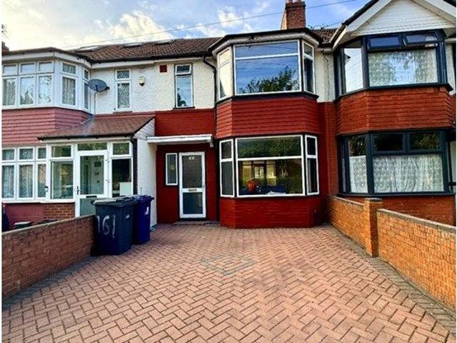 Park Avenue, Southall UB1, 3 bed terraced house to rent, £2,395 pcm | PrimeLocation