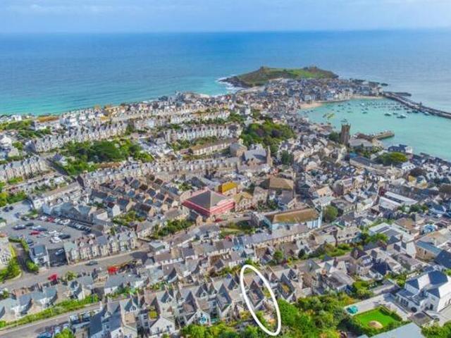 Park Avenue, St. Ives, 4 Bedroom Terraced