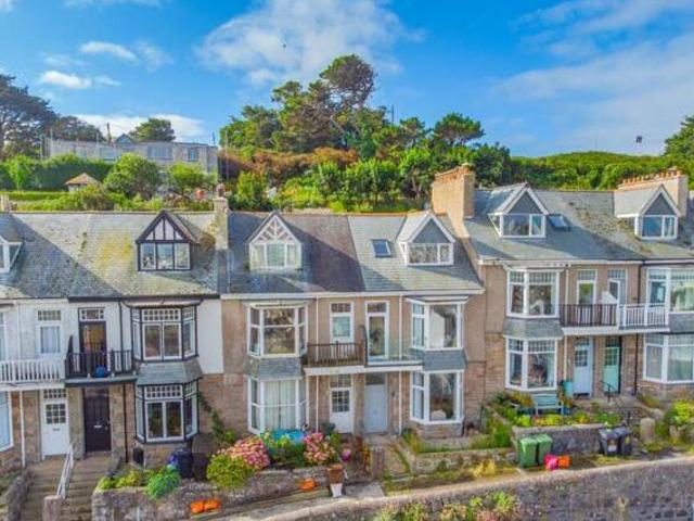 Park Avenue, St. Ives, 4 Bedroom Terraced