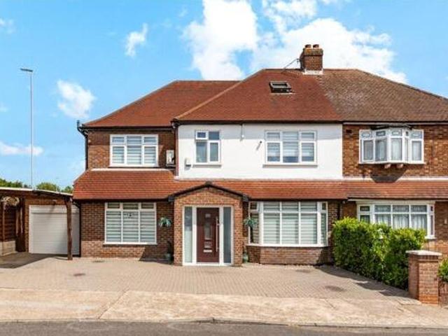 Park Boulevard, Romford, 6 Bedroom Semi detached