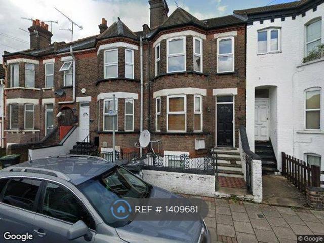 Park Ct, Luton LU2, 2 bed flat to rent, £1,150 pcm | PrimeLocation