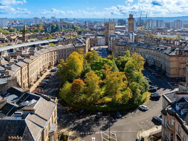 Park Circus, Glasgow, G3 3 bed apartment to rent £5,750 pcm £1,327 pw