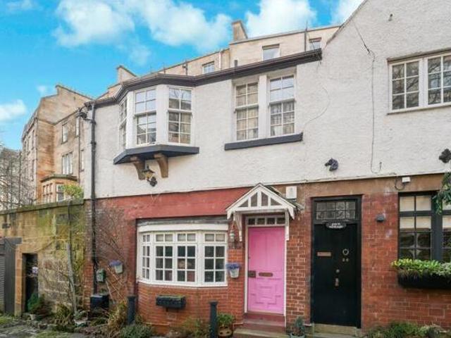 Park Circus Lane, Park, 2 Bedroom Mews