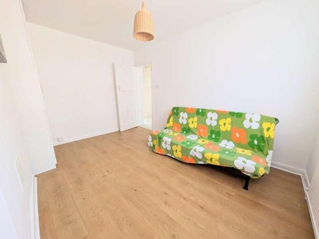 Park Close, North Finchley, N12