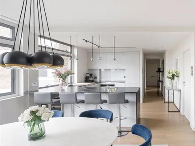 Park Close, 29 54 Park Close, London, W14 8NB, United Kingdom | 3 bed apartment for rent #167522895 | Rentberry