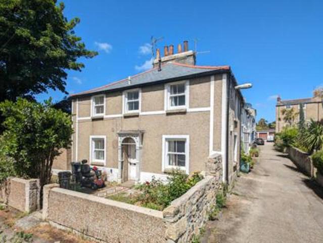 Park Corner, Penzance, 2 Bedroom End