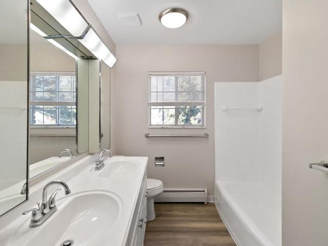 Park Crest Apartments 2 Bedroom Apartment for Rent at 1700 S West Ave, Jackson, MI 49203