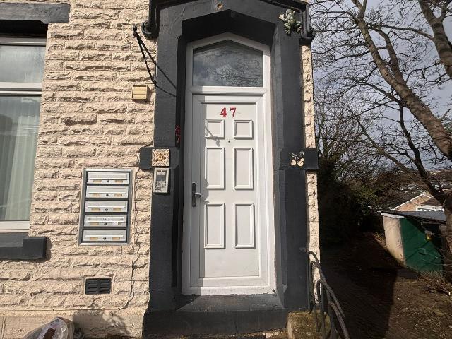 Park Crescent, Bradford BD3, Studio to rent, £475 pcm | PrimeLocation