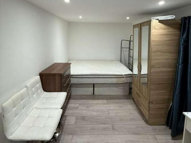 Park Crescent, Harrow, HA3