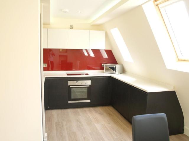 Park Crescent, Rusholme 3 bed apartment to rent £1,820 pcm £420 pw