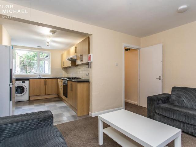 Park Crescent Road, Brighton BN2, 4 bed terraced house to rent, £2,600 pcm | PrimeLocation