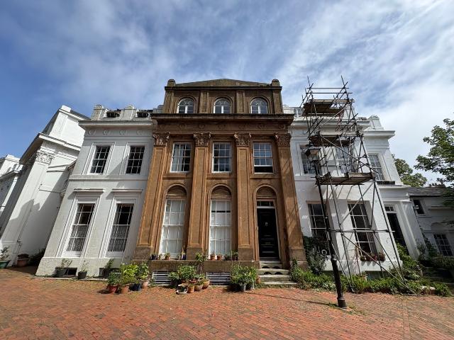 Park Crescent, Worthing BN11, 1 bed flat to rent, £900 pcm | PrimeLocation