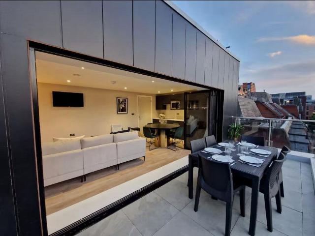 Park Cross Street, Leeds LS1, 2 bed flat to rent, £2,400 pcm | PrimeLocation