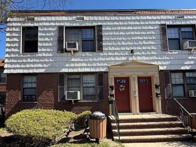 Park Dr E Unit A, Kew Gardens Hills, Condo For Sale
