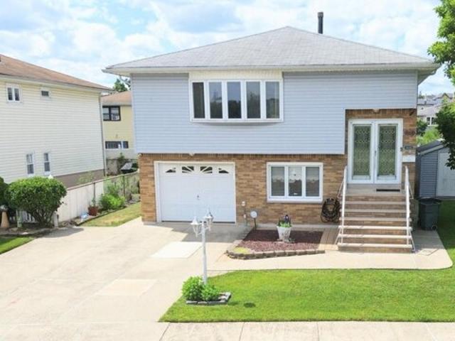 Park Dr, Secaucus, Home For Sale