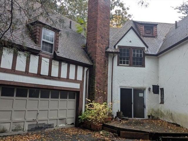 Park Dr, Springfield, Home For Sale