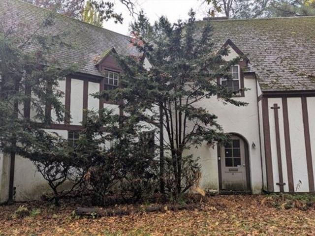 Park Dr, Springfield, Home For Sale