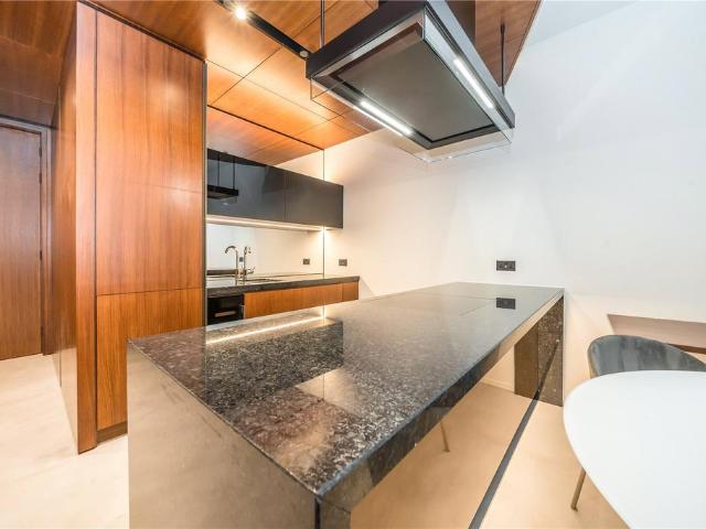 Park Drive, One Park Drive, London, E14 1 bed apartment to rent £2,900 pcm £669 pw