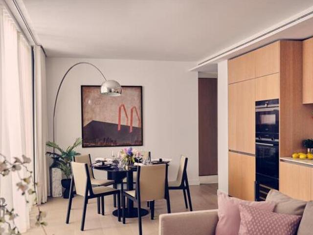 Park Drive, Canary Wharf, 2 Bedroom Flat