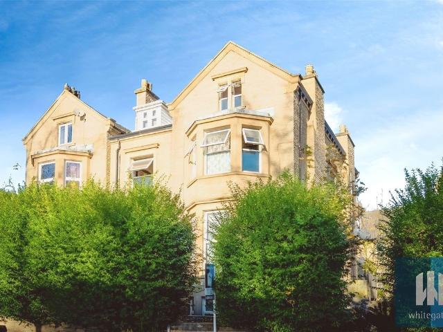 Park Drive, Huddersfield HD1, Room to rent, £475 pcm | PrimeLocation