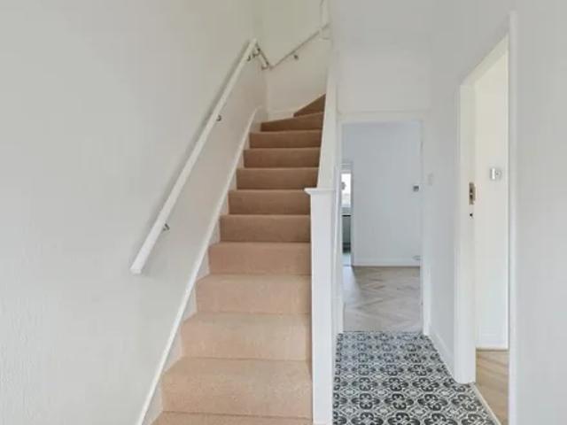 Park Drive, London, W3 8ND, United Kingdom | 4 bed house for rent #167081744 | Rentberry