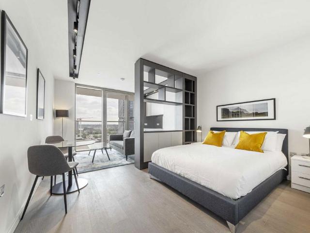 Park Drive, London E14 Studio to rent £2,500 pcm £577 pw
