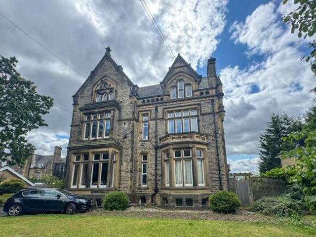 Park Drive South, Greenhead Park, 2 Bedroom Apartment