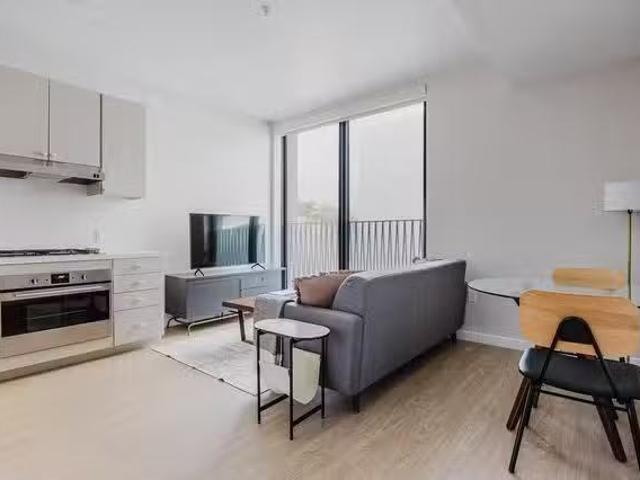 Park East, 200 Mesnager St, Chinatown 1 Bedroom 1 Bath