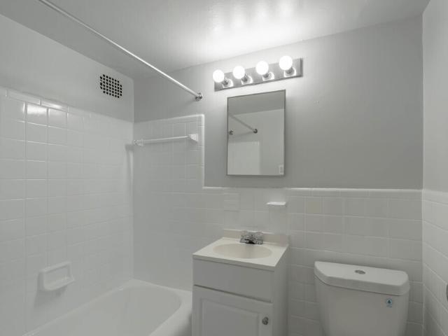 Park Ellison 1 Bedroom Apartment for Rent at 1700 Harvard St Nw, Washington, DC 20009 Adams Morgan