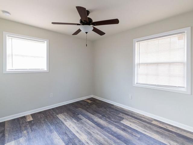 Park Estates 2 Bedroom Apartment for Rent at 1818 Vesta Ave, East Point, GA 30337 Center Park
