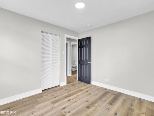 Park forest Private rooms available