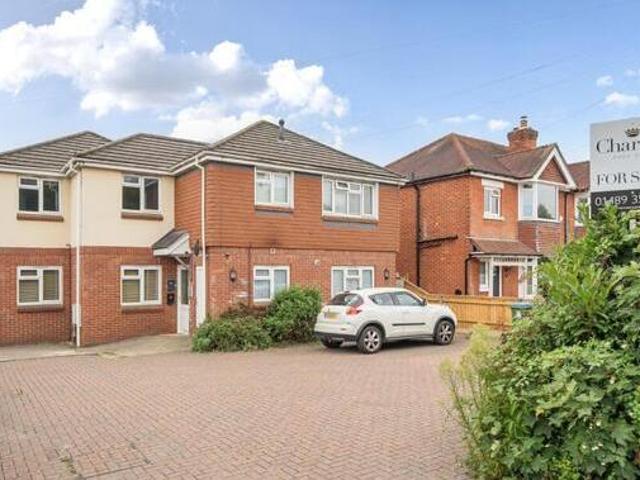 Park Gate, Bridge Road, Southampton, 2 Bedroom Flat