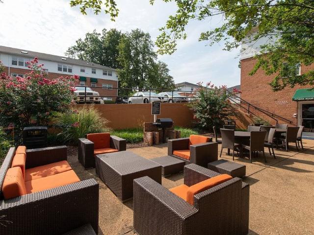 Park Georgetown 2 Bedroom Apartment for Rent at 2100 N Pierce St, Arlington, VA 22209 North Highland