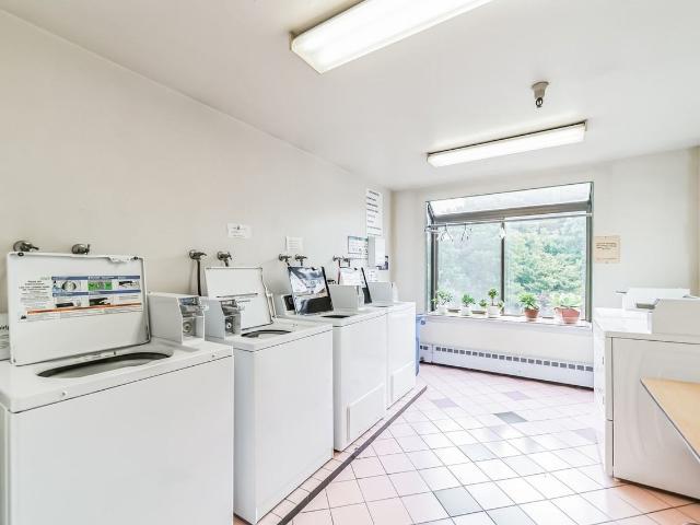 Park Glenview Apartments 1 Bedroom Apartment for Rent at 3761 Park Boulevard Way, Oakland, CA 94610 Trestle Glen