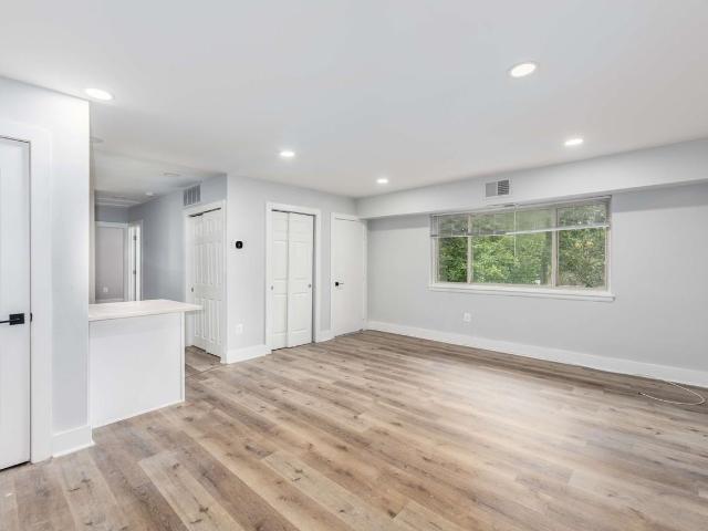 Park Glen Apartments 2 Bedroom Apartment for Rent at 7906 Allard Ct, Glen Burnie, MD 21061 South Gate