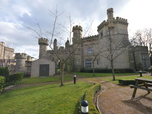 Park Grange Road, Queens Tower, Sheffield S2, 1 bed flat to rent, £895 pcm | PrimeLocation