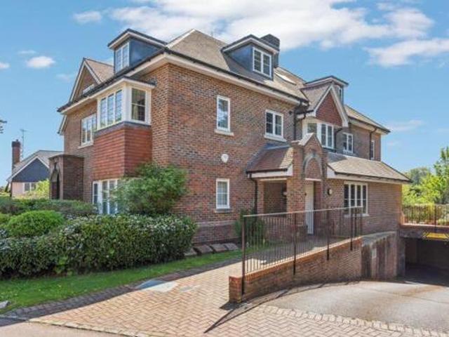 Park Grove, Knotty Green, 1 Bedroom Flat