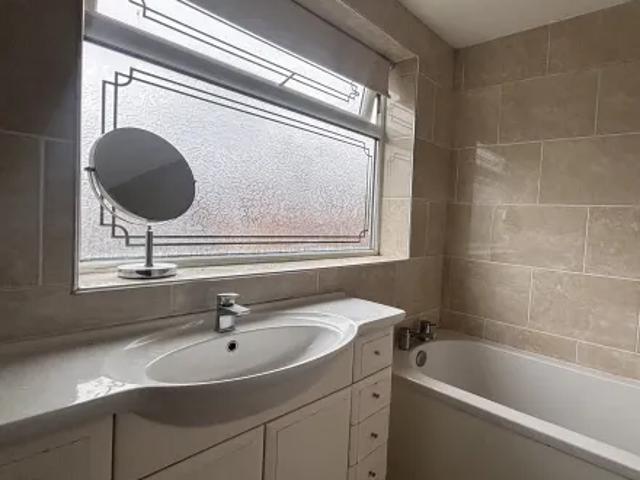 Park Hall Road, Great Barr, WS5 3LZ, United Kingdom | 4 bed house for rent #167250989 | Rentberry