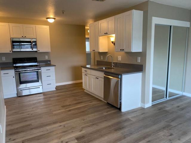 Park Hamlin 2323 SE Harrison 2 Bedroom Apartment for Rent at 2323 Se Harrison St, Milwaukie, OR 97222 Historic Milwaukie
