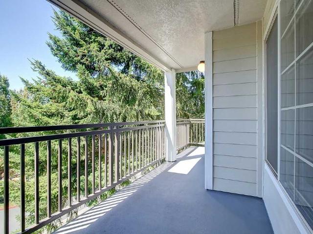 Park Highland 3 Bedroom Apartment for Rent at 304 118th Ave Se, Bellevue, WA 98005 Wilburton NE 8th St