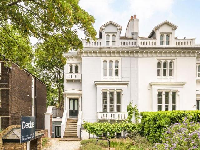 Park Hill, London SW4 2 bed flat to rent £3,350 pcm £773 pw