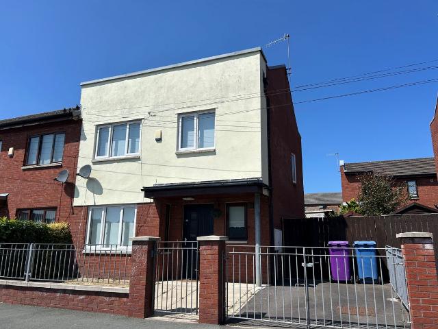 Park Hill Road, Liverpool L8, 3 bed semi detached house to rent, £1,300 pcm | PrimeLocation