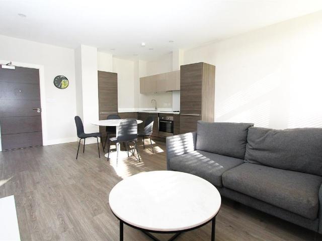 Park House Dawsons Square Pudsey, Pudsey LS28, 1 bed flat to rent, £850 pcm | PrimeLocation