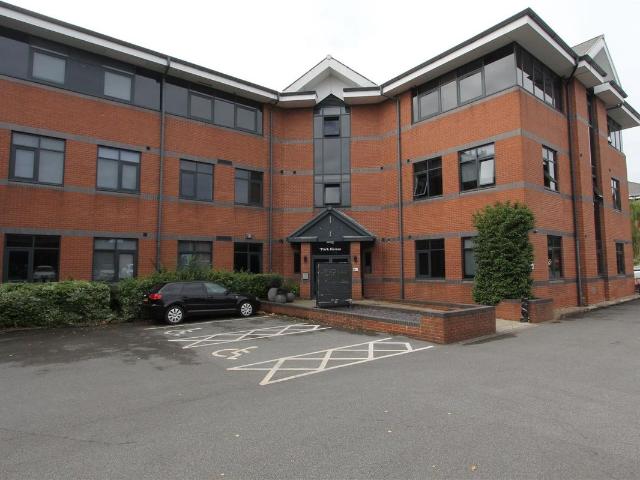 Park House Dawsons Square Pudsey, Pudsey LS28, 2 bed flat to rent, £1,100 pcm | PrimeLocation