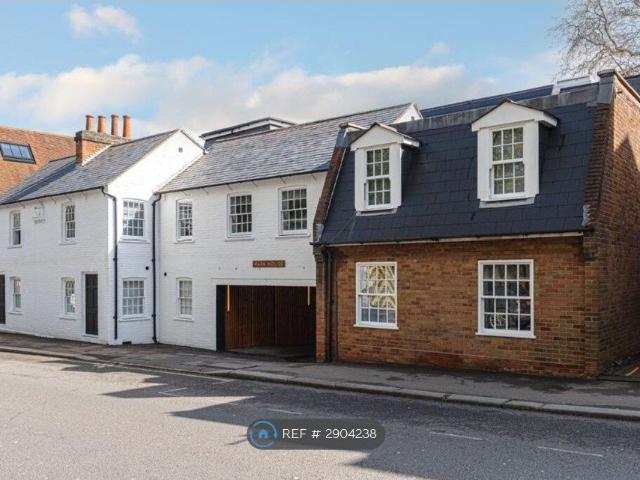 Park House, Reigate RH2, 1 bed flat to rent, £1,300 pcm | PrimeLocation