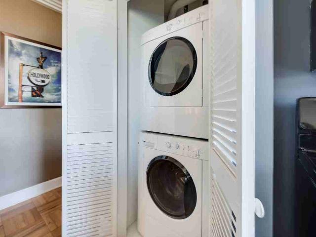 Park La Brea 3 Bedroom Apartment for Rent at 6200 W 3rd St, Los Angeles, CA 90036 Mid City West