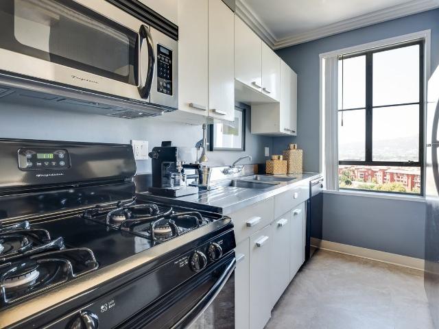 Park La Brea 2 Bedroom Apartment for Rent at 6200 W 3rd St, Los Angeles, CA 90036 Mid City West