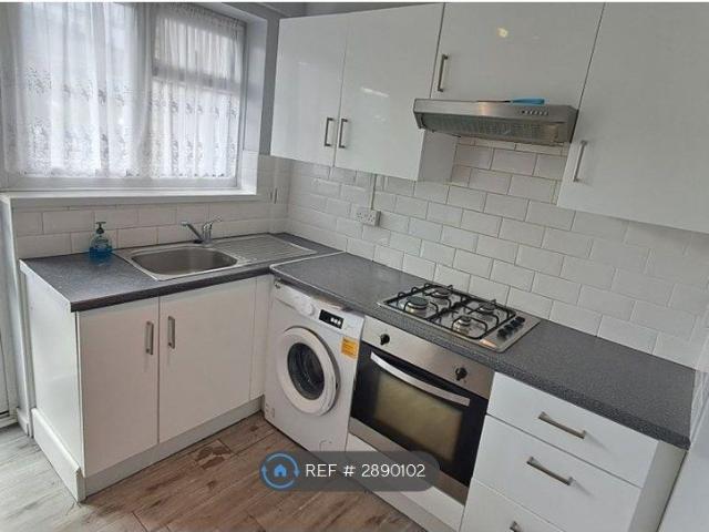 Park Lane Close, London N17, 2 bed flat to rent, £1,650 pcm | PrimeLocation